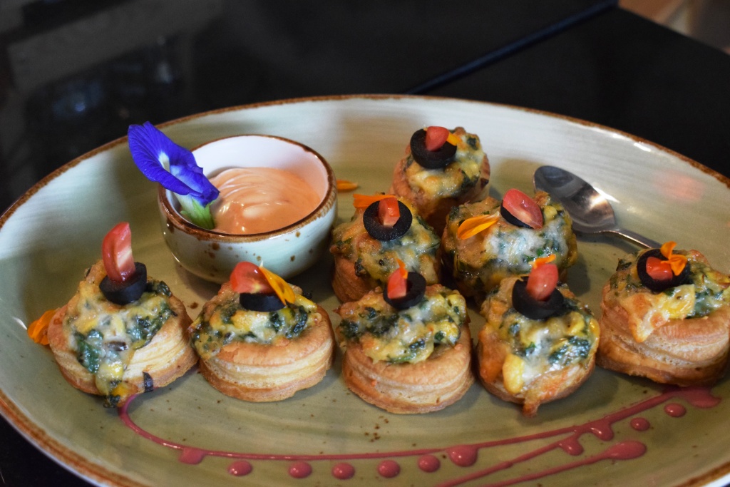 11 Reasons to Visit Alma Bakery & Café, Noida – Queen of Treasures