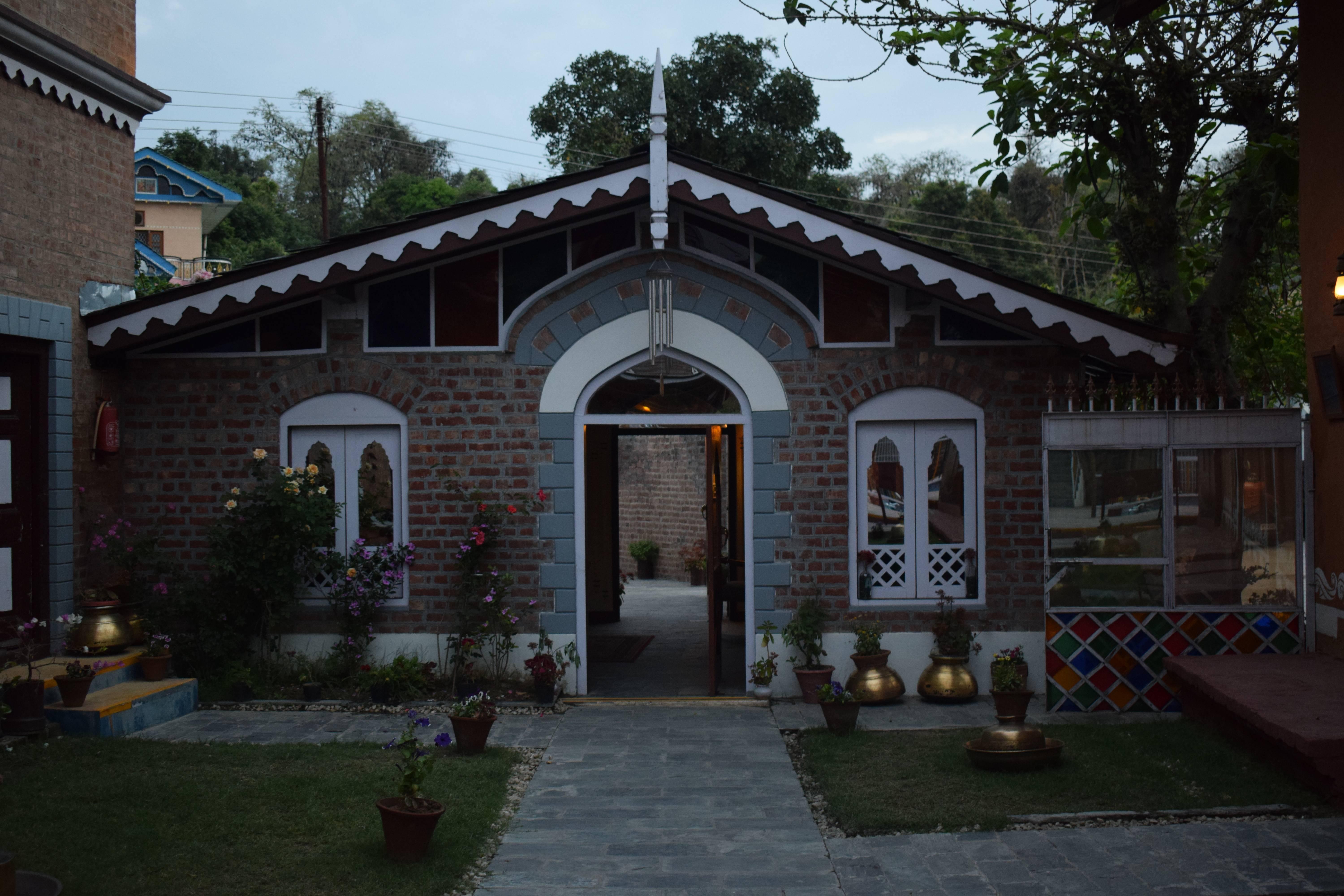 Fairytale Destinations for Slow Holidays – Queen of Treasures